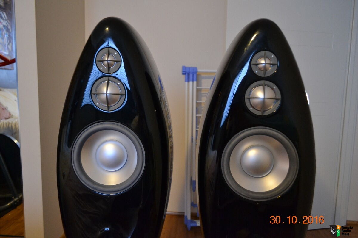 Vivid audio B1 floorstanders - Black Photo #1366031 - Aussie Audio Mart
