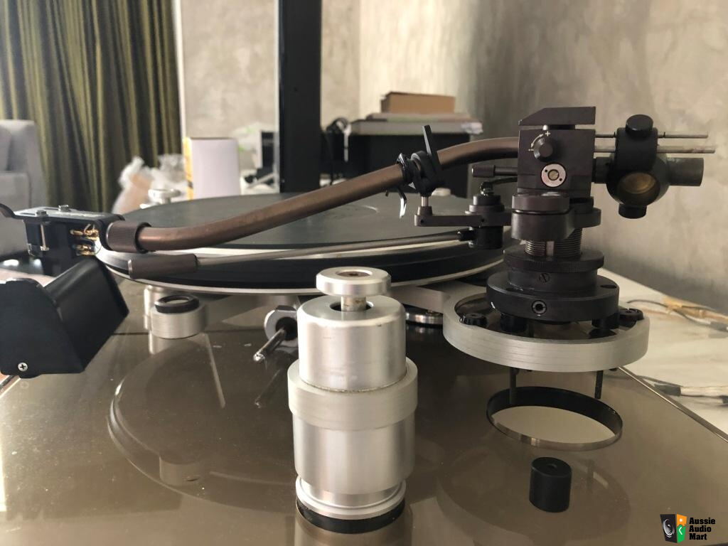 Oracle DELPHI MKII Turntable with Grado Signature tone-arm Photo ...