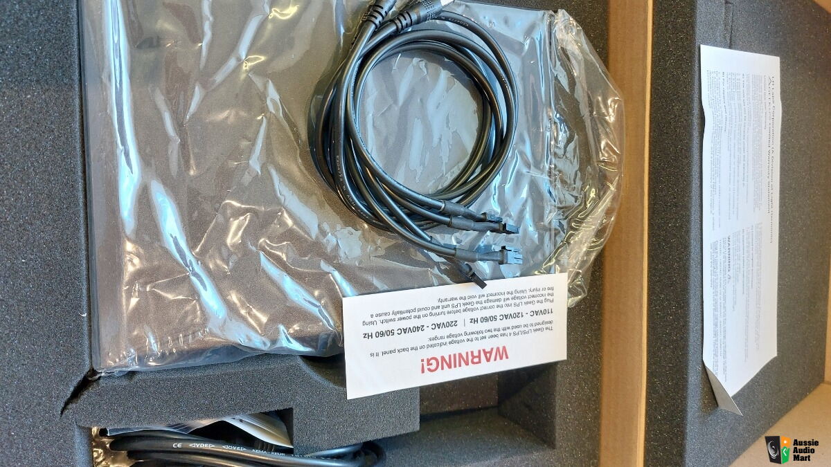 Geek LPS4 - Linear Power Supply with 4 DC cables Photo #4832917 ...