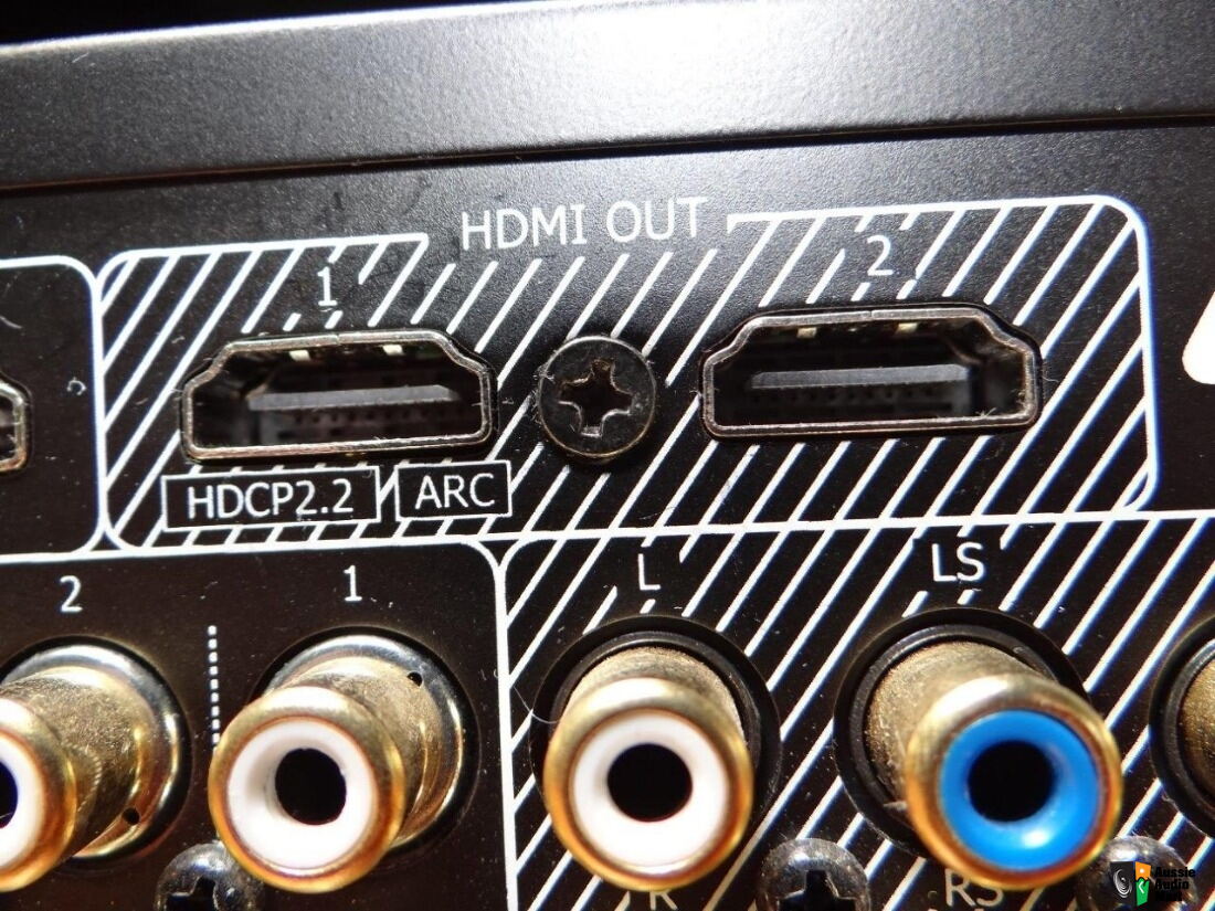 Outlaw - Model 976 7.2 HDMI AV Surround Pre Processor Photo #4871867 ...