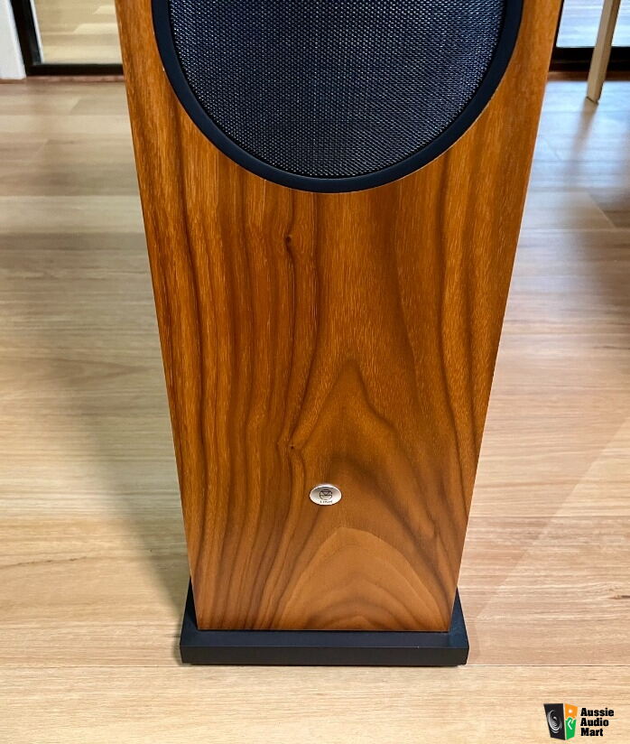 Linn Majik 140 Floor-standing Speakers (Pair) As New! colour Walnut ...
