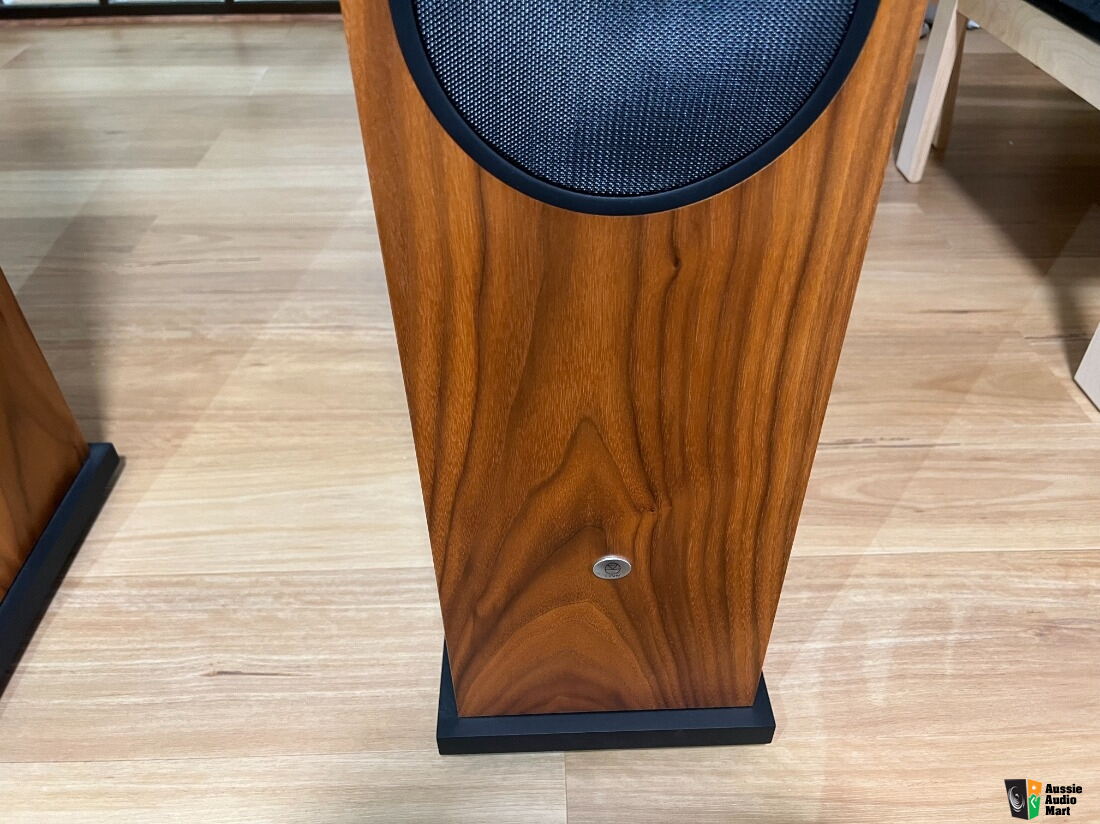 Linn Majik 140 Floor-standing Speakers (Pair) As New! colour Walnut ...