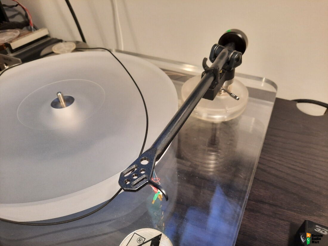 Clearaudio Champion Turntable Photo #4982919 - Aussie Audio Mart