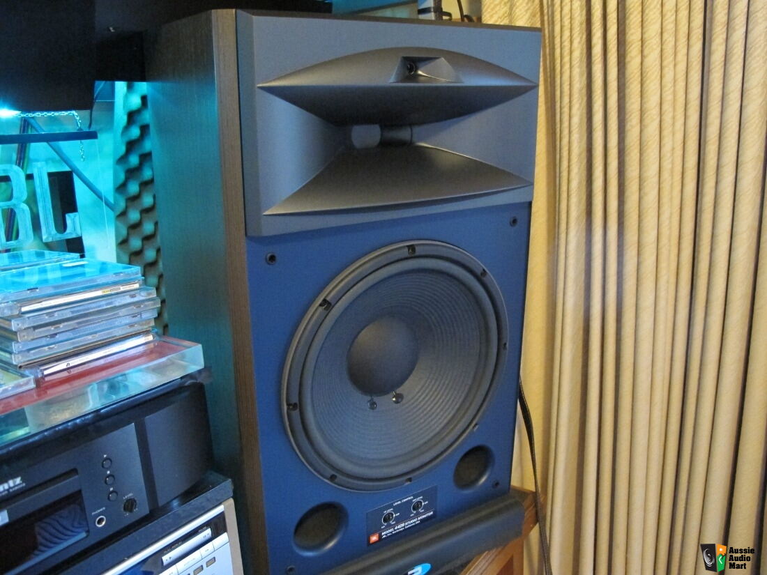 JBL 4429 studio monitor's