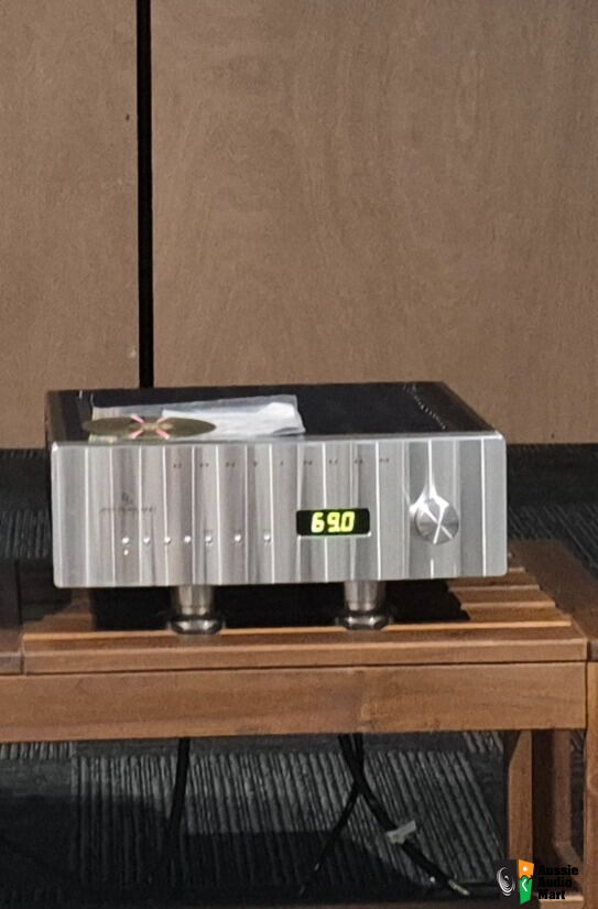 Jeff rowland continuum 2 with dac Photo #5596393 - Aussie Audio Mart