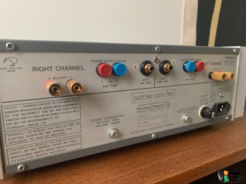 Perreaux PMF 1850 stereo power amplifier Photo #5748073 - Aussie Audio Mart