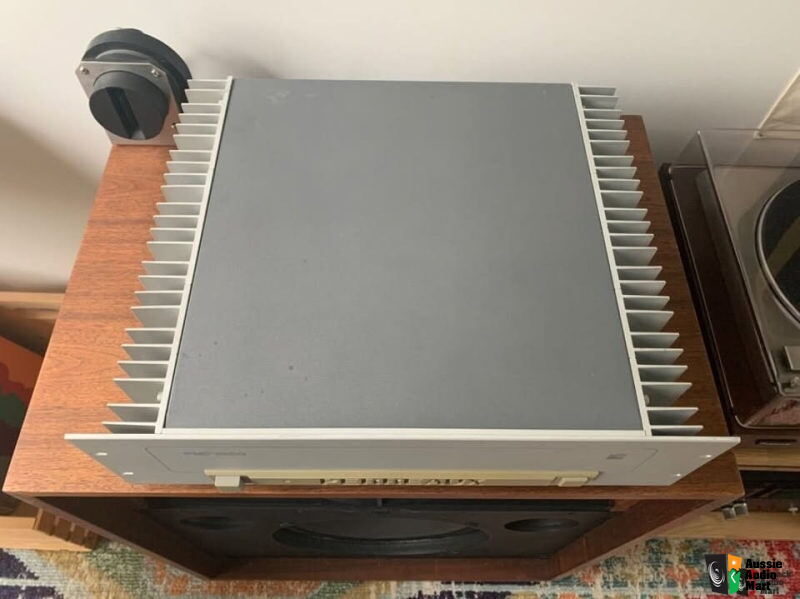 Perreaux PMF 1850 stereo power amplifier Photo #5748073 - Aussie Audio Mart